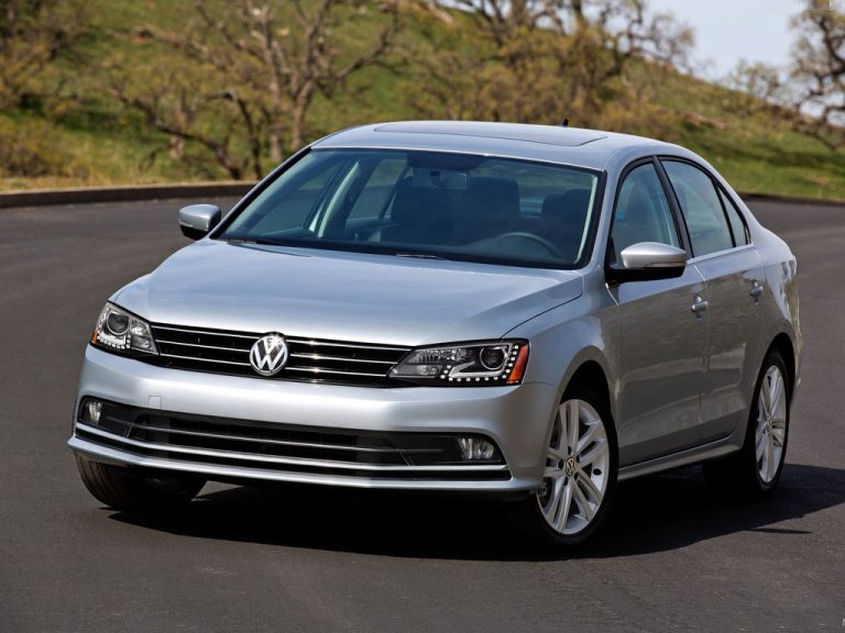 Facelifted 2015 Volkswagen Jetta India Launch Takes Place; Prices Start ...