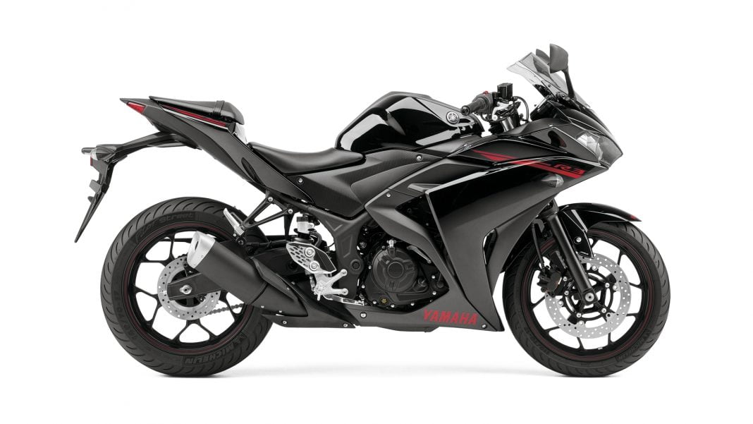 Yamaha R3 India Launch, Price, Pics, Specs, Details