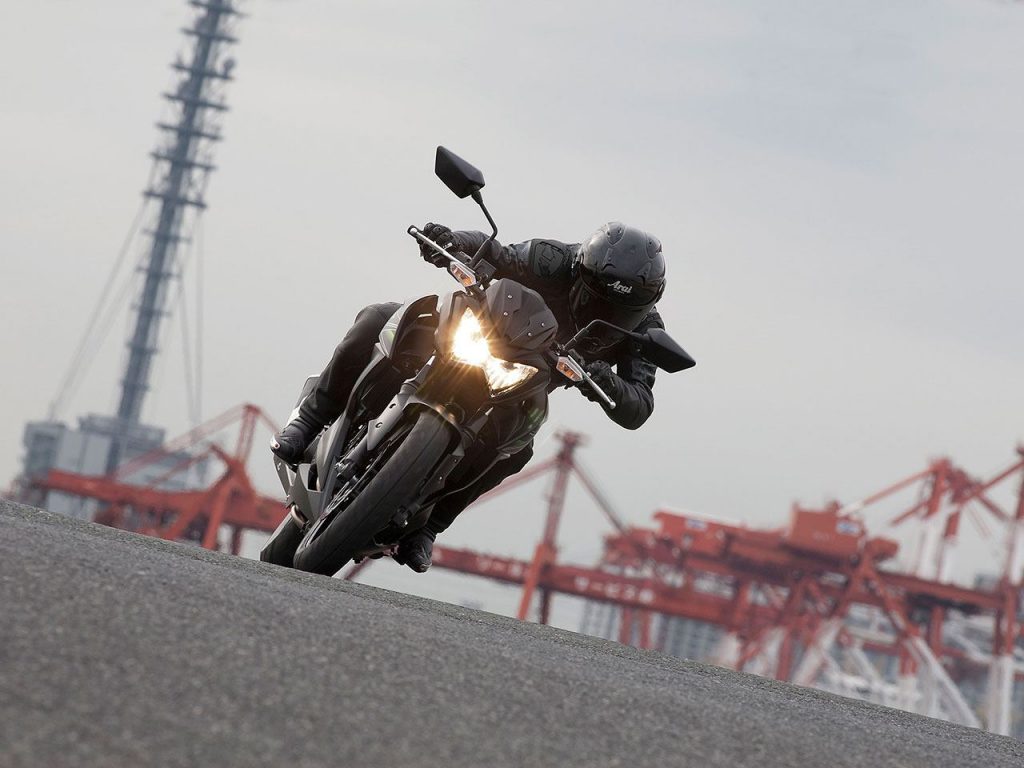 Kawasaki Ninja Z250 And ER-6n Price In India, Features, Specficiations ...