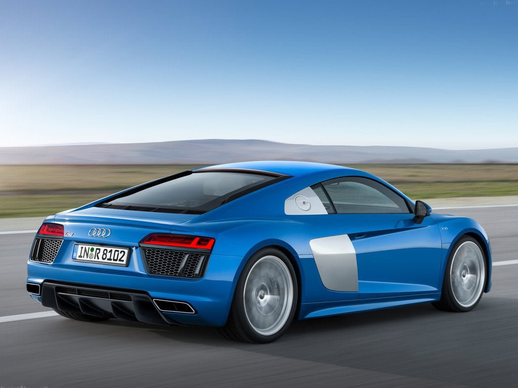 2016 Audi R8 V10 and V10 Plus Pics, Price, Top Speed