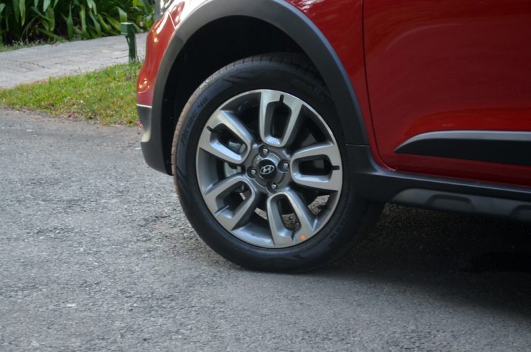 Hyundai i20 Active Review And Test Drive Report » Car Blog India