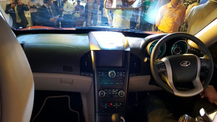 New Mahindra XUV500 facelift images, launch, details