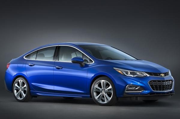 chevrolet-cruze-new-model-pics - CarBlogIndia