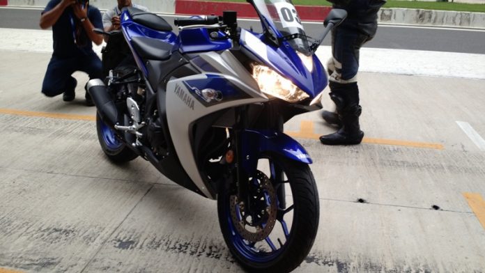 Yamaha R3 India Launch, Price, Pics, Specs, Details