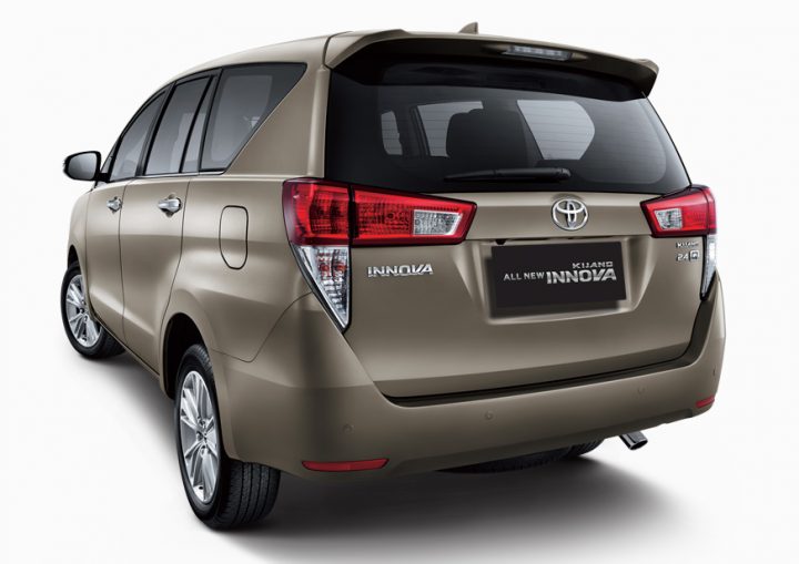2016 Toyota Innova Crysta- Diesel Model Now on Sale in Delhi » Car Blog ...