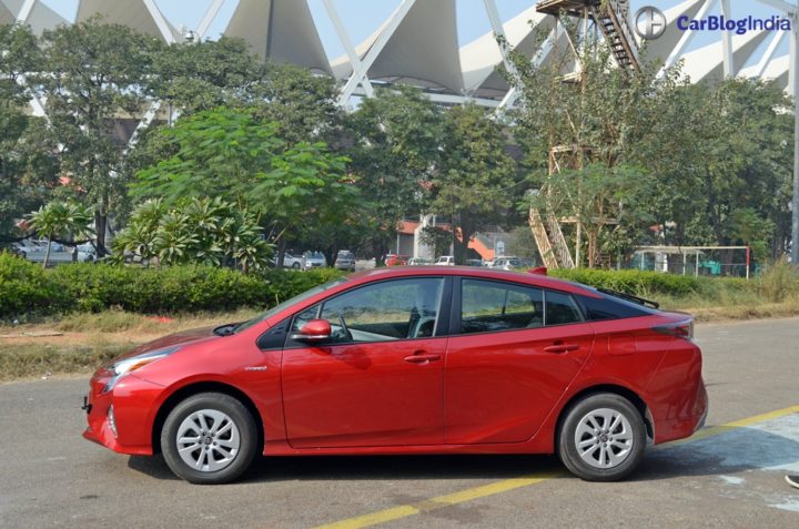 New Toyota Prius Launched in India at Rs. 38.96 lakh » Car Blog India