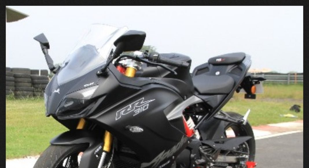 TVS Apache RR 310 vs Bajaj Dominar 400 Comparison of Price, Specs