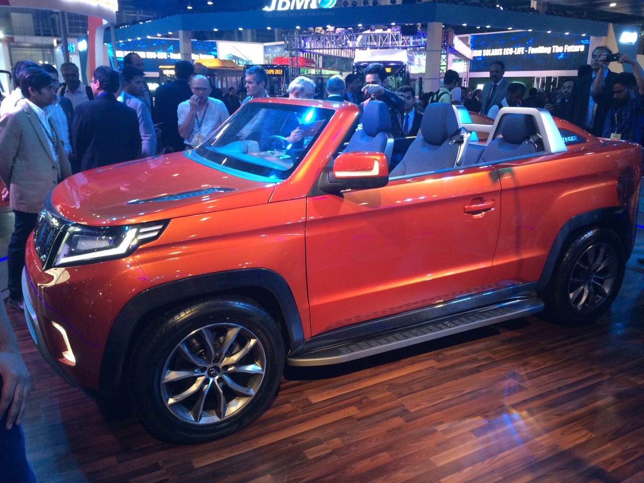 Mahindra Stinger Convertible SUV Debuts at Auto Expo 2018 – Images ...