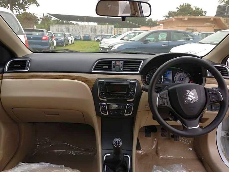 2018 Maruti Ciaz Interiors Revealed Completely In New Spy Shots » Car ...
