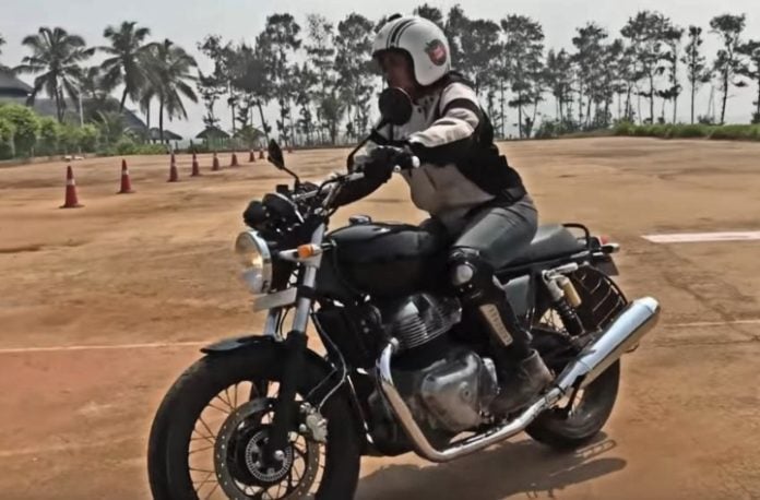 Here is the first customer experience video of the Royal Enfield 650 ...