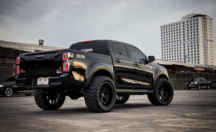 This Modified Isuzu D-Max V-Cross is the Pickup Truck of Your Dreams ...