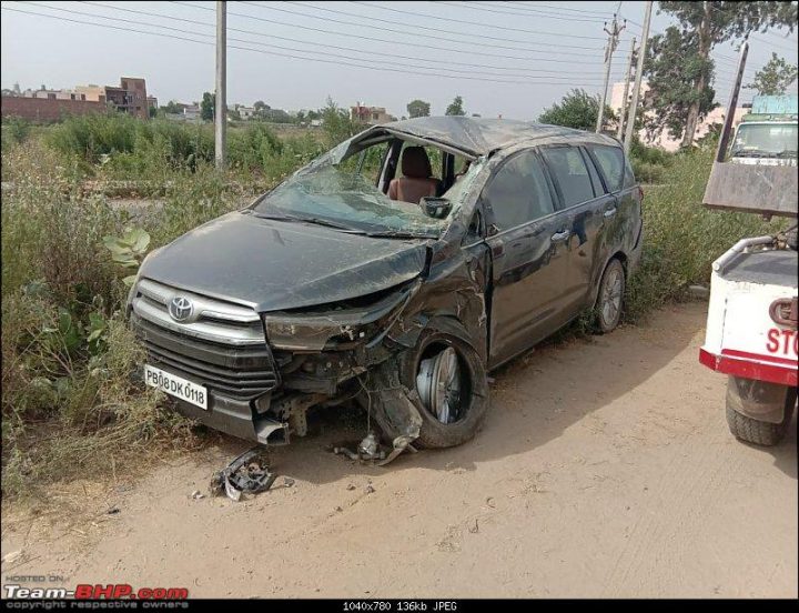 This Toyota Innova Rolled Over 3 Times; Sti Kept Passengers Including ...