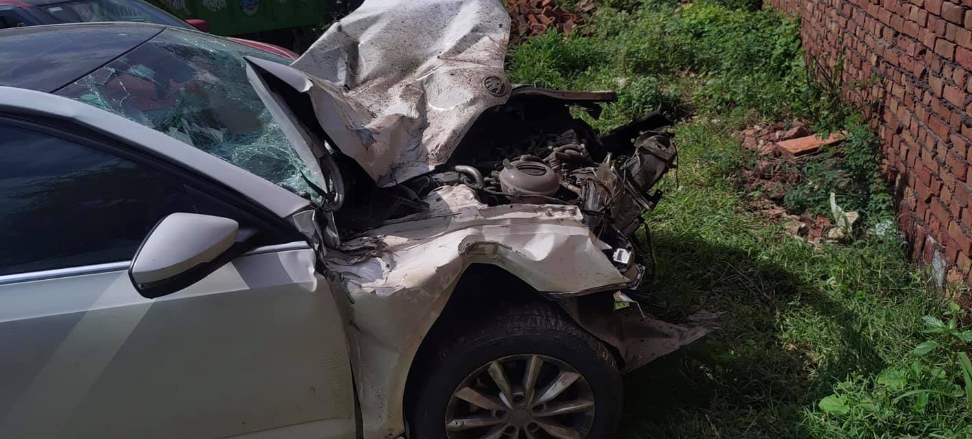 Skoda Octavia Crashes At 140 Km/Hr; Keeps All Passengers Completely ...