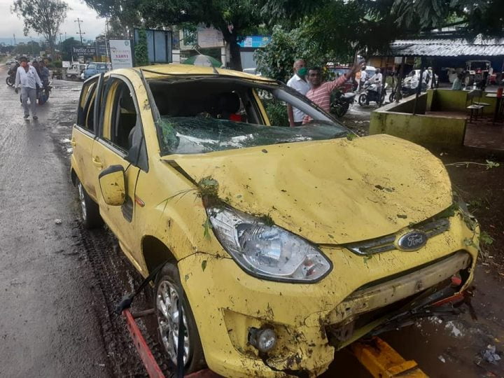 Old Ford Figo Turtles 5 Times With Passengers Inside; All Safe! » Car ...