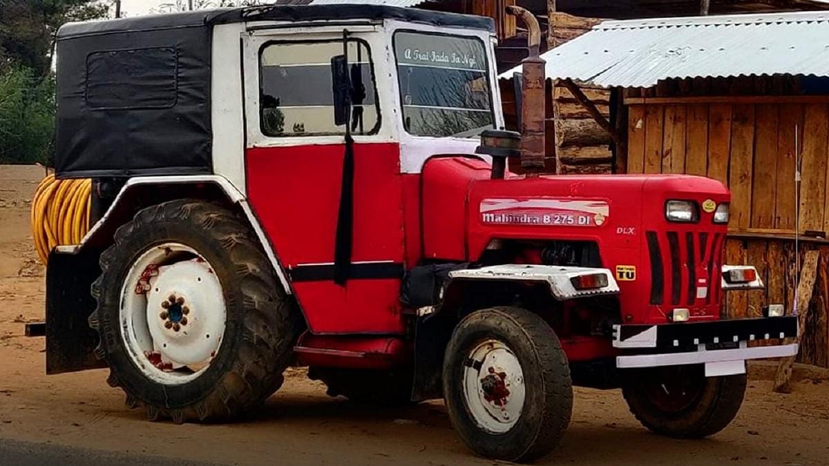 Farmer Modifies His Tractor to Look Like Jeep, Anand Mahindra Impressed ...