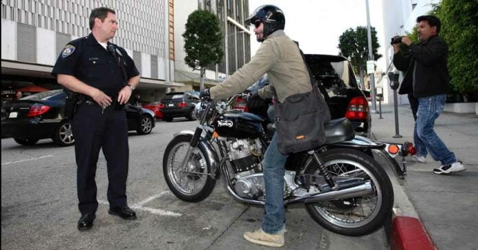 When a Woman Backed her Mercedes into Keanu Reeves’ Norton Commando ...