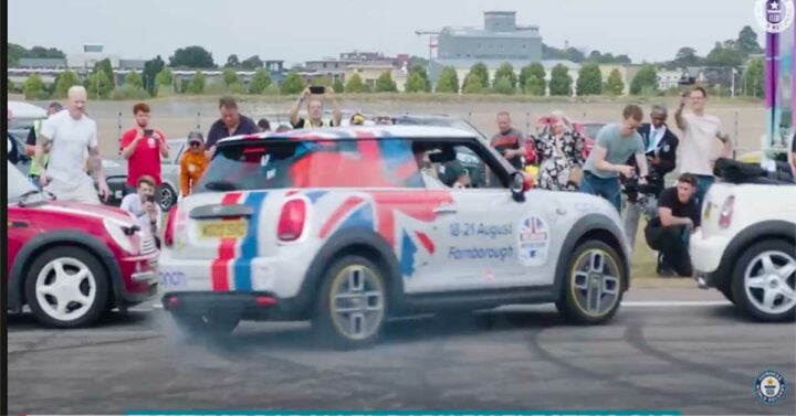Mini Cooper Electric Breaks World Record for Tightest Parallel Parking ...