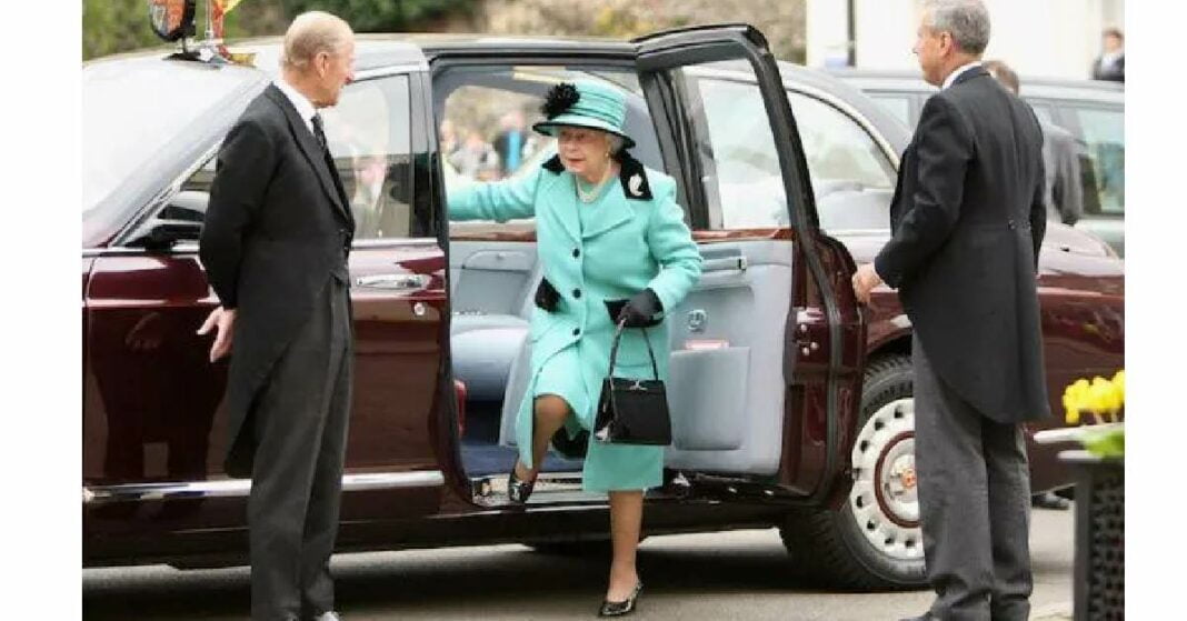 Here’s a Look at Royal Car Collection of Queen Elizabeth II » Car Blog ...