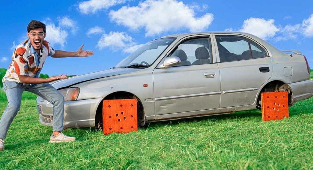 Vlogger Tries Driving Hyundai Accent with Square Wheels