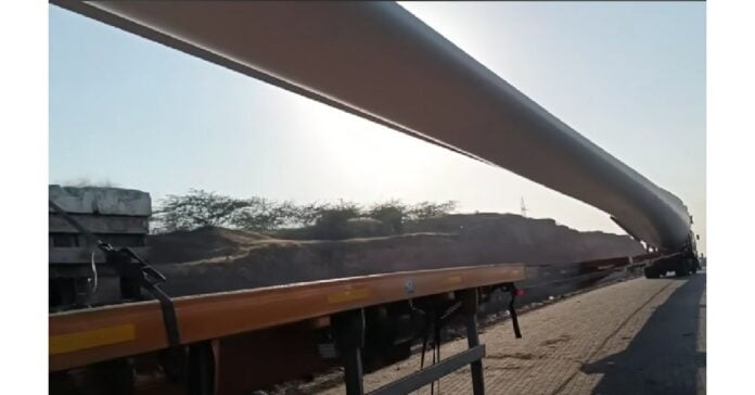 250 ft Long Truck is India’s Longest – Requires 2 Drivers at All Times ...
