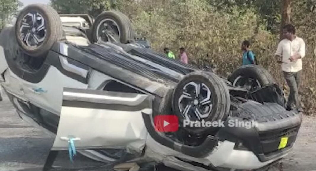 New Maruti Brezza Turns Turtle After Tyre Burst, Keeps ALL SAFE