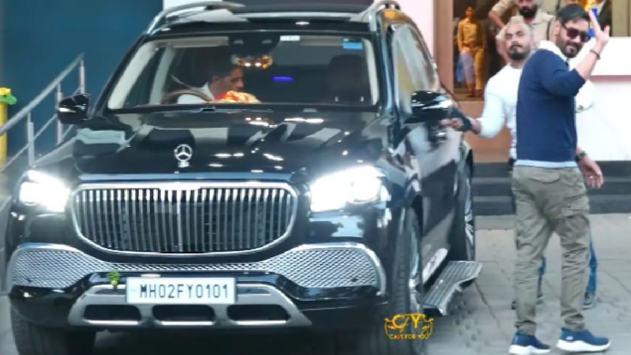 Car Collection of Ajay Devgn is Extravagant- Mercedes to BMW