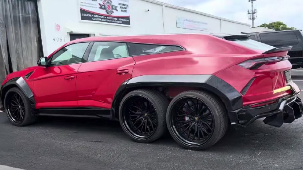 World’s First Lamborghini Urus 6×6 Looks Sick – Video » Car Blog India