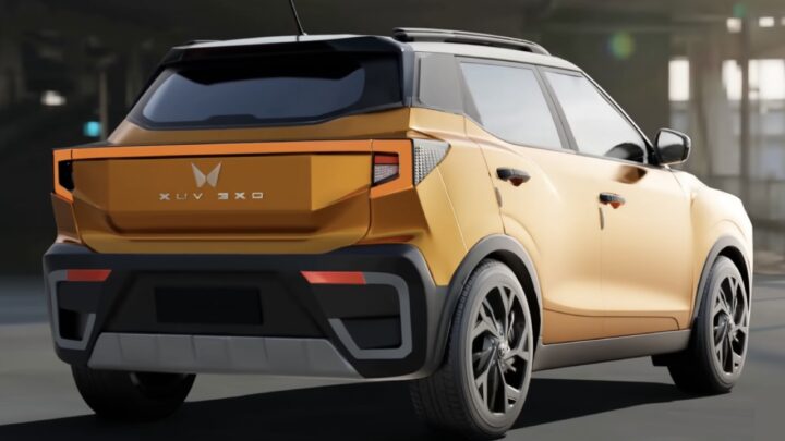 Mahindra XUV 3XO Base Model Spied – Gets LED DRLs, Projector Headlamps ...