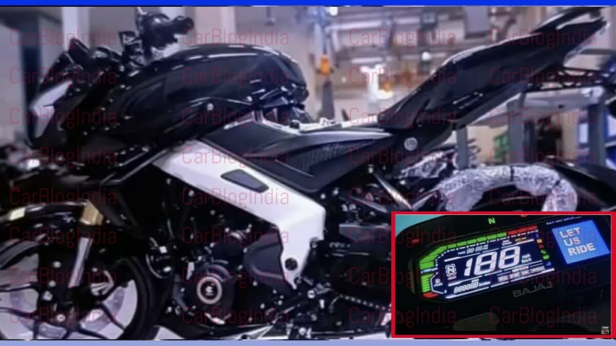 Bajaj Pulsar NS400 Seen in Black Colour Ahead of Launch