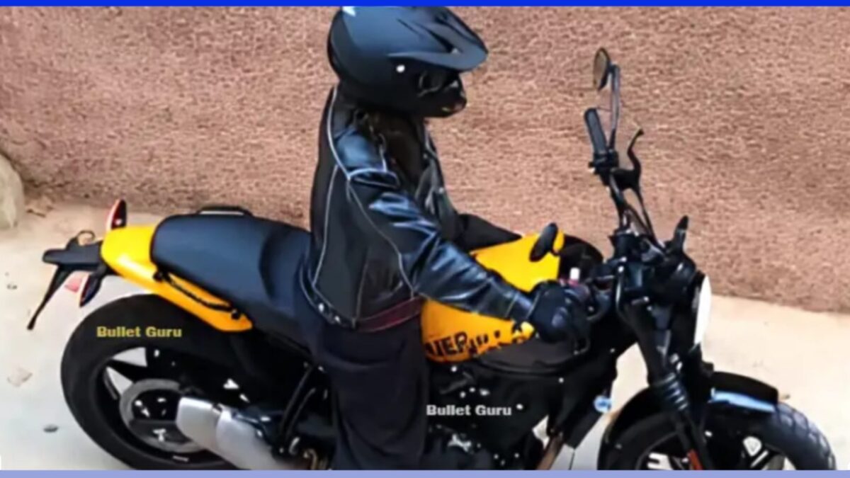 RE Guerrilla 450 Spied in a New Dual-Tone Colour