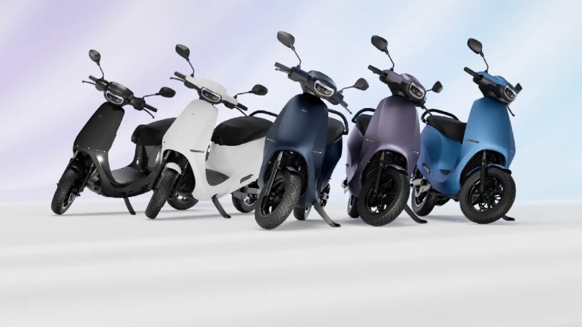 Ola Roadster Pro vs Ola S1 Pro Comparison - Specs, Prices