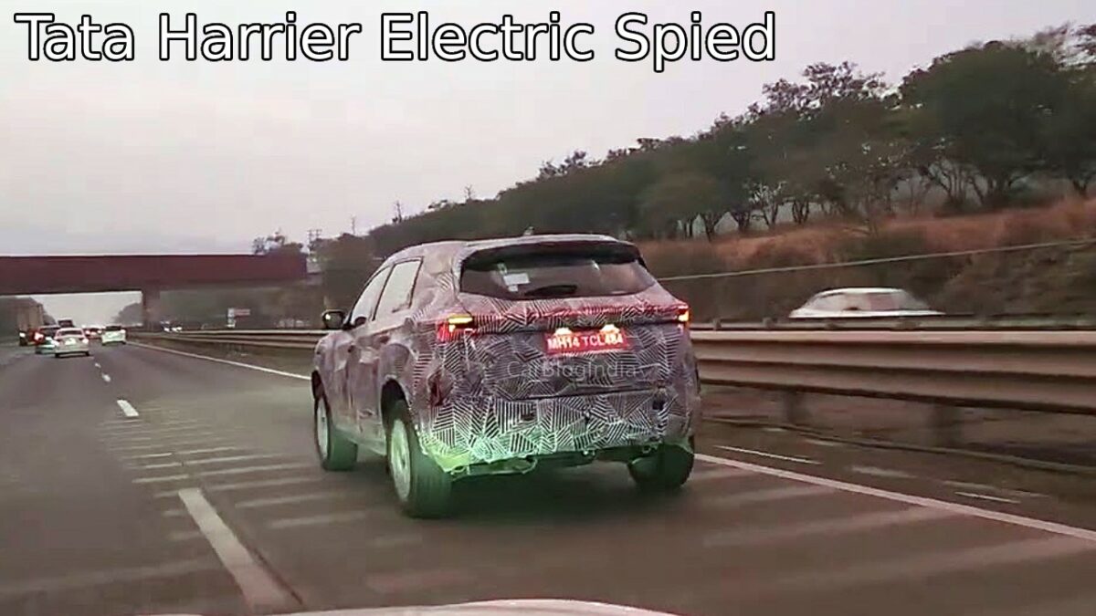 Fully Camouflaged Tata Harrier Spied on Test – EV Version?