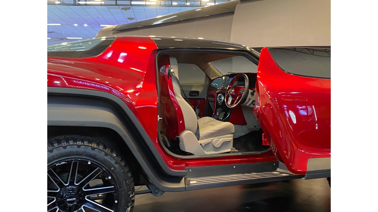 DC2 and Mercury EV Tech Showcase Futuristic Vehicles at Bharat Mobility ...