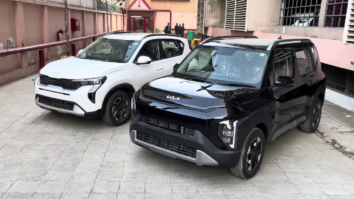 Kia Syros Base Model vs Sonet Base Model -Which is More VFM