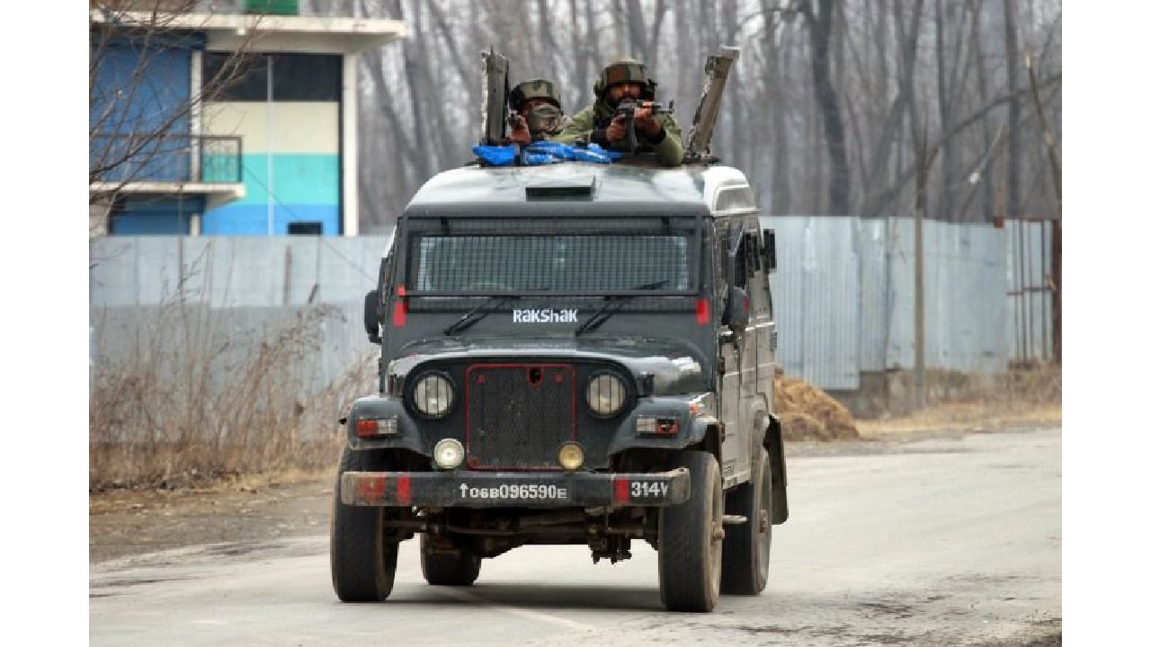 Top 10 Army Vehicles from Tata and Mahindra