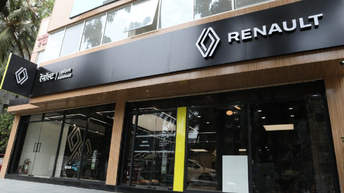 Renault Opens First new’R Store of Maharashtra in Mumbai