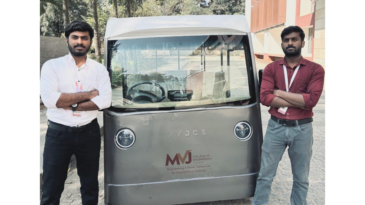 Engineering Students Make 12 Str Electric Car from Scratch