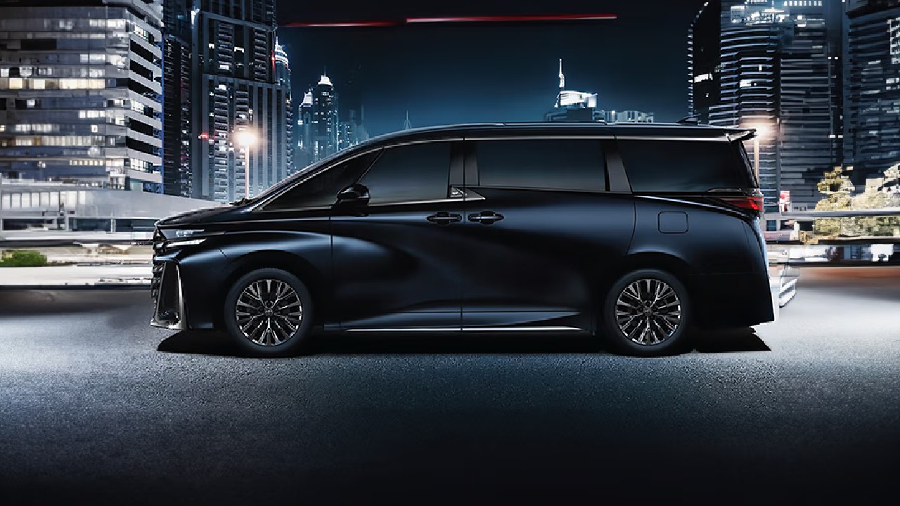 New Mercedes V-Class v Toyota Vellfire -Specs, Features, Etc